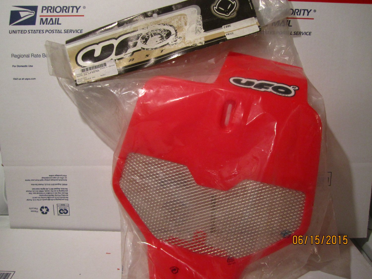 NEW UFO UNIVERSAL VENTED FRONT NUMBER PLATE Honda CR 125 250 CR125 CR250