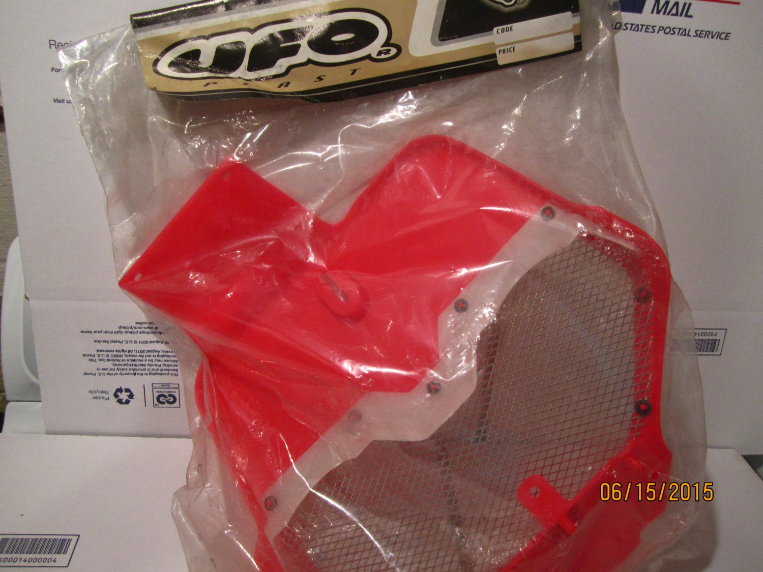 NEW UFO UNIVERSAL VENTED FRONT NUMBER PLATE Honda CR 125 250 CR125 CR250