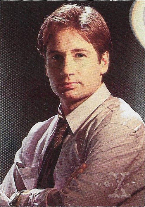 1995 Topps The X-Files Season 1 #04 Fox Mulder Trading Card