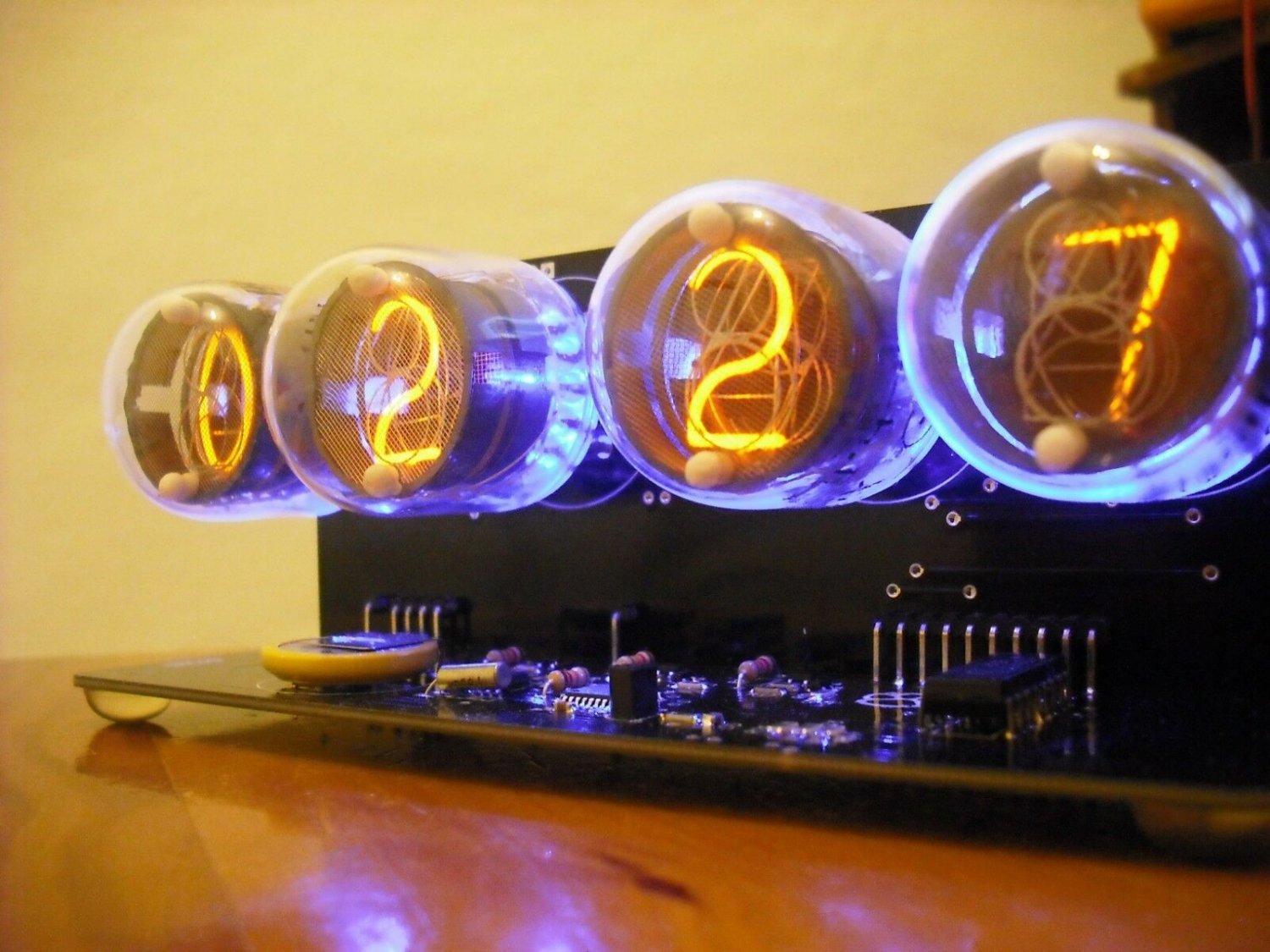 Nixie Tube clock KIT with IN-4 Tube LED Blue Backlight Black PCB