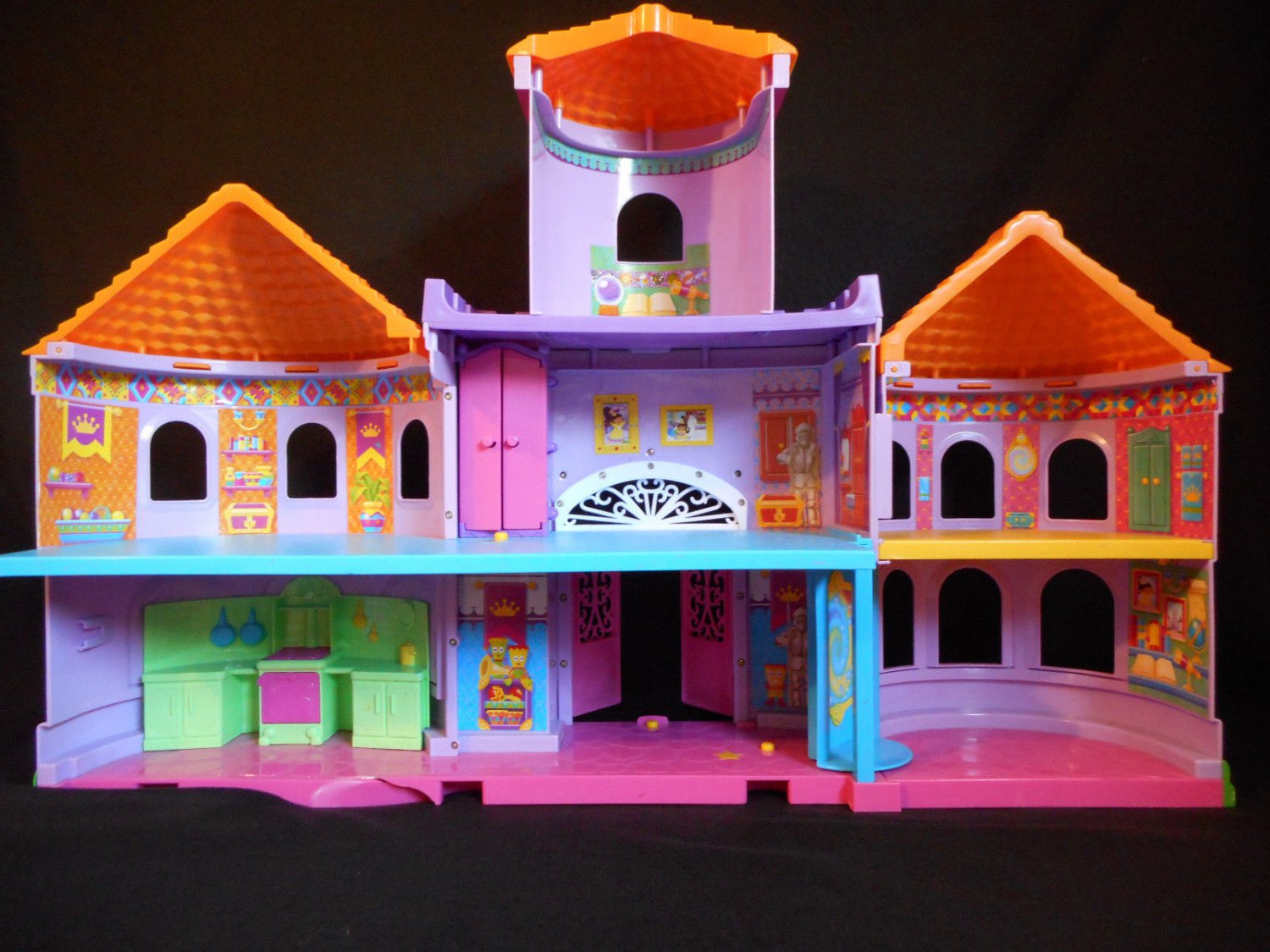Fisher Price Dora the Explorer Dora's Magical Castle w/furniture Dora ...