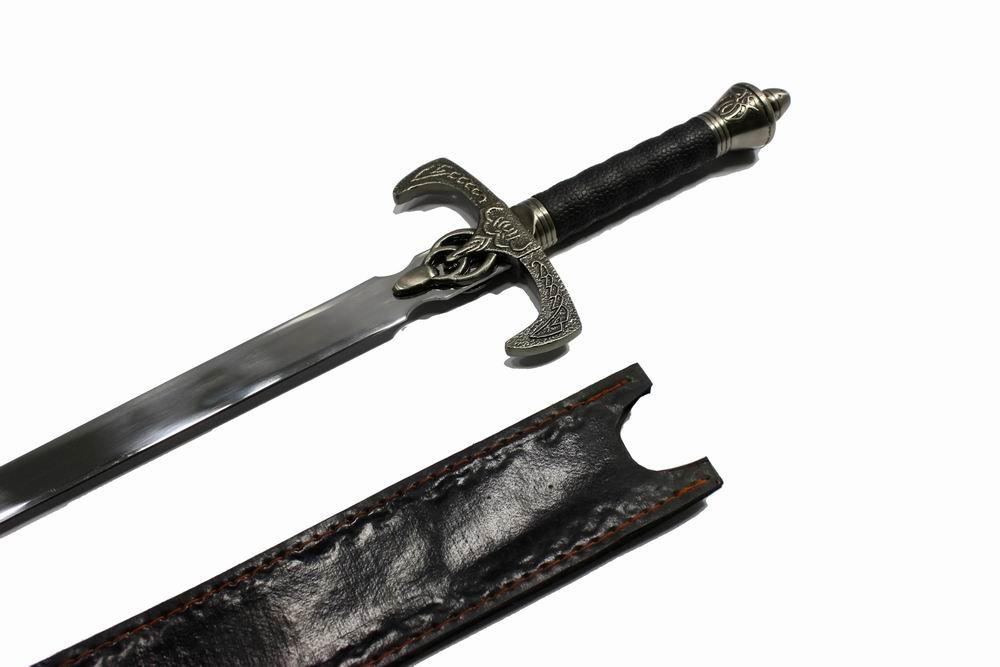 LATE MEDIEVAL GOTHIC KNIGHTLY SWORD CHIVALROUS CELTIC KNOT LONGSWORD ...