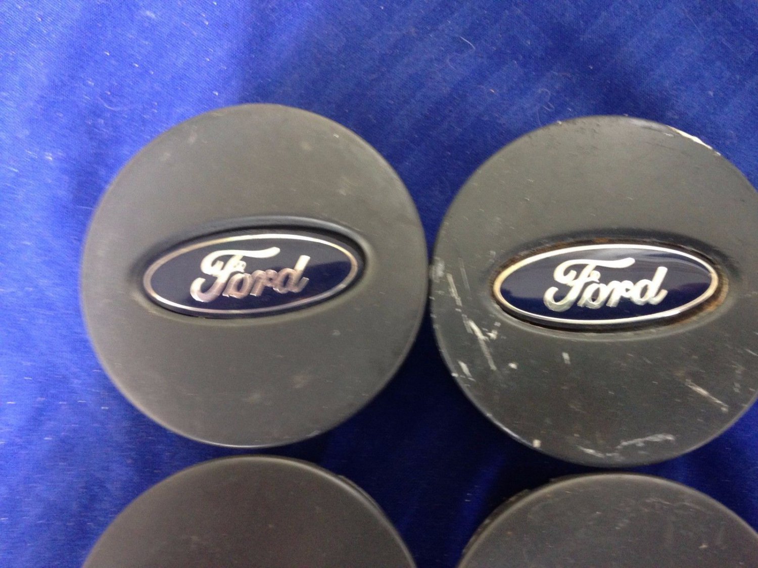 Ford Escape Wheel Center Caps YL84-1A096-FA 2001-2007 set of 4 caps