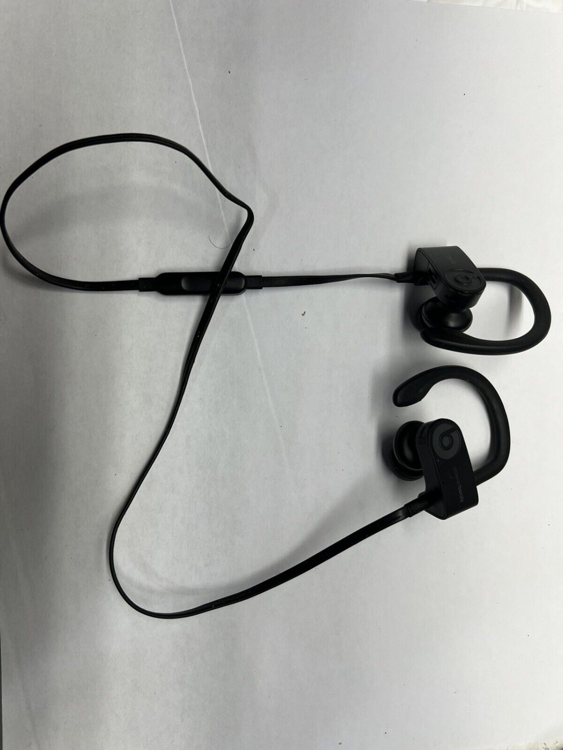 Powerbeats3 Wireless Beats by Dr. Dre In Ear Headphones Black DEFECTIVE ...