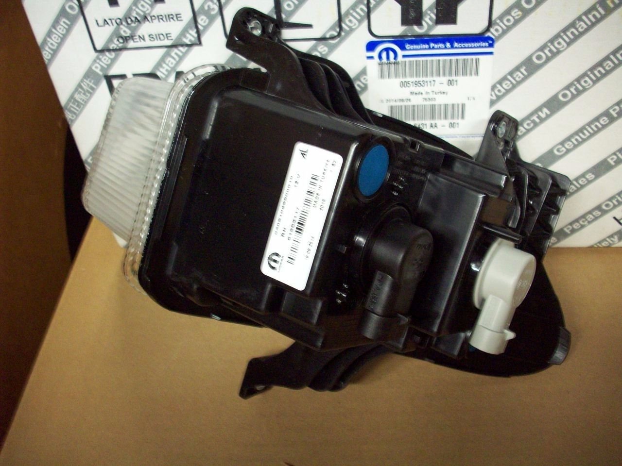 2015 Jeep Renegade Right Passenger Park Turn Signal Lamp Assembly ...