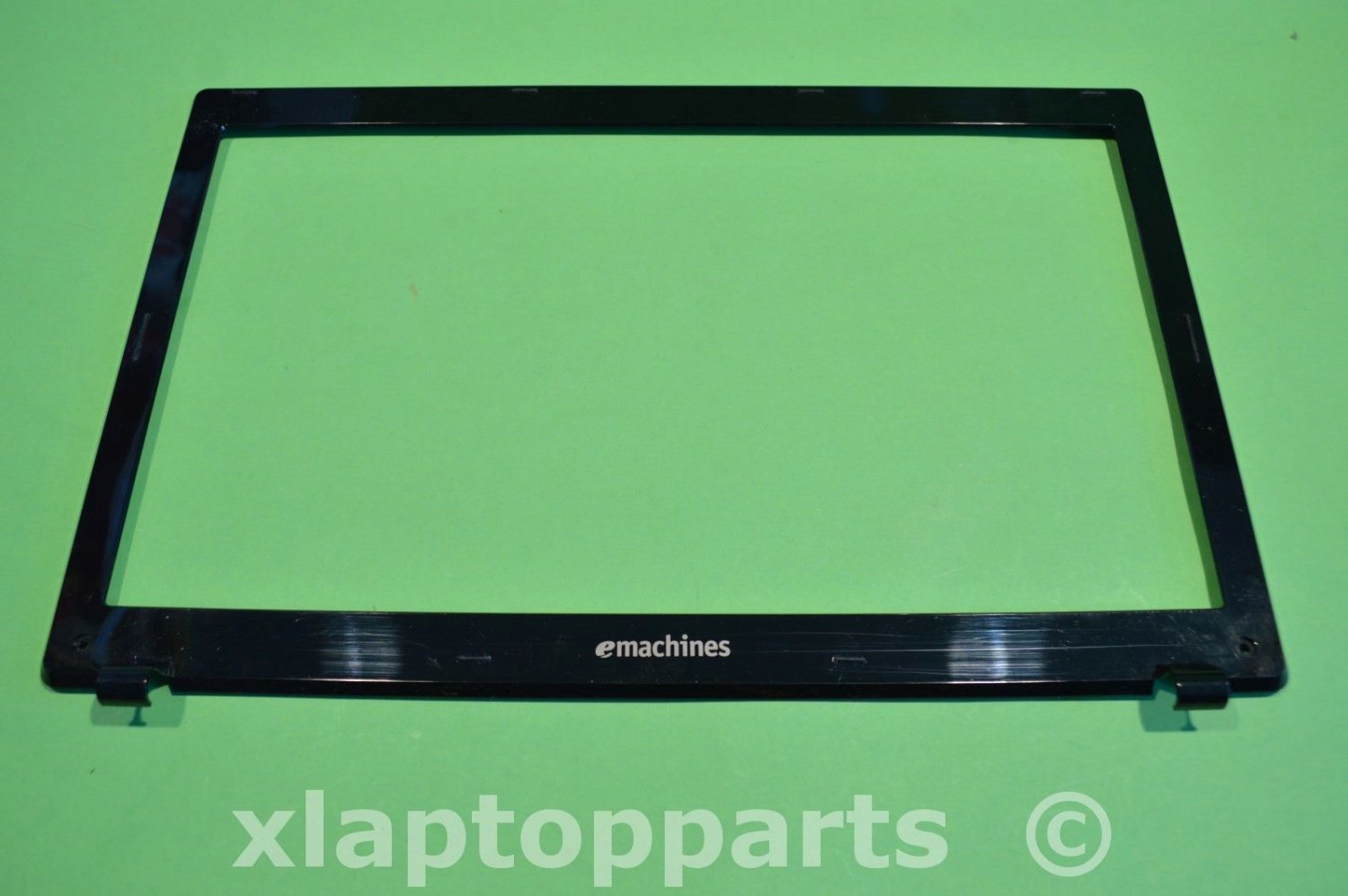 EMACHINES E442 BEZEL / FRONT LCD COVER AP0C9000D30