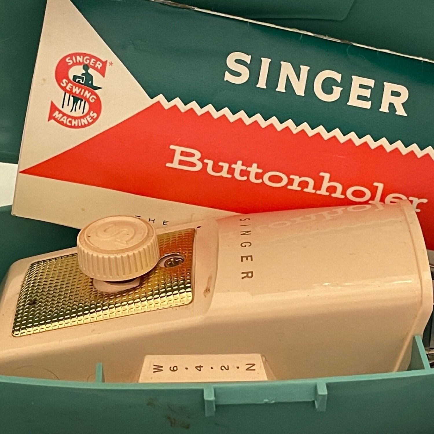 1960 Singer Green Atomic Case Sewing Buttonhole Maker case #489500 or ...