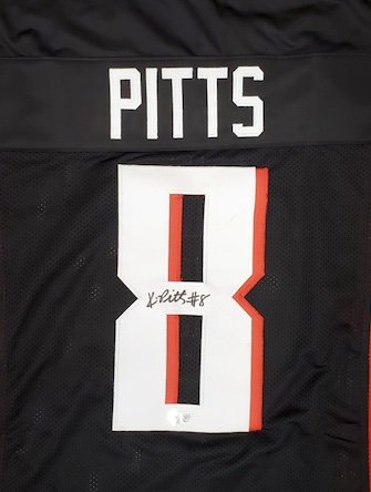 Kyle Pitts Autographed Signed Atlanta Falcons Jersey BECKETT