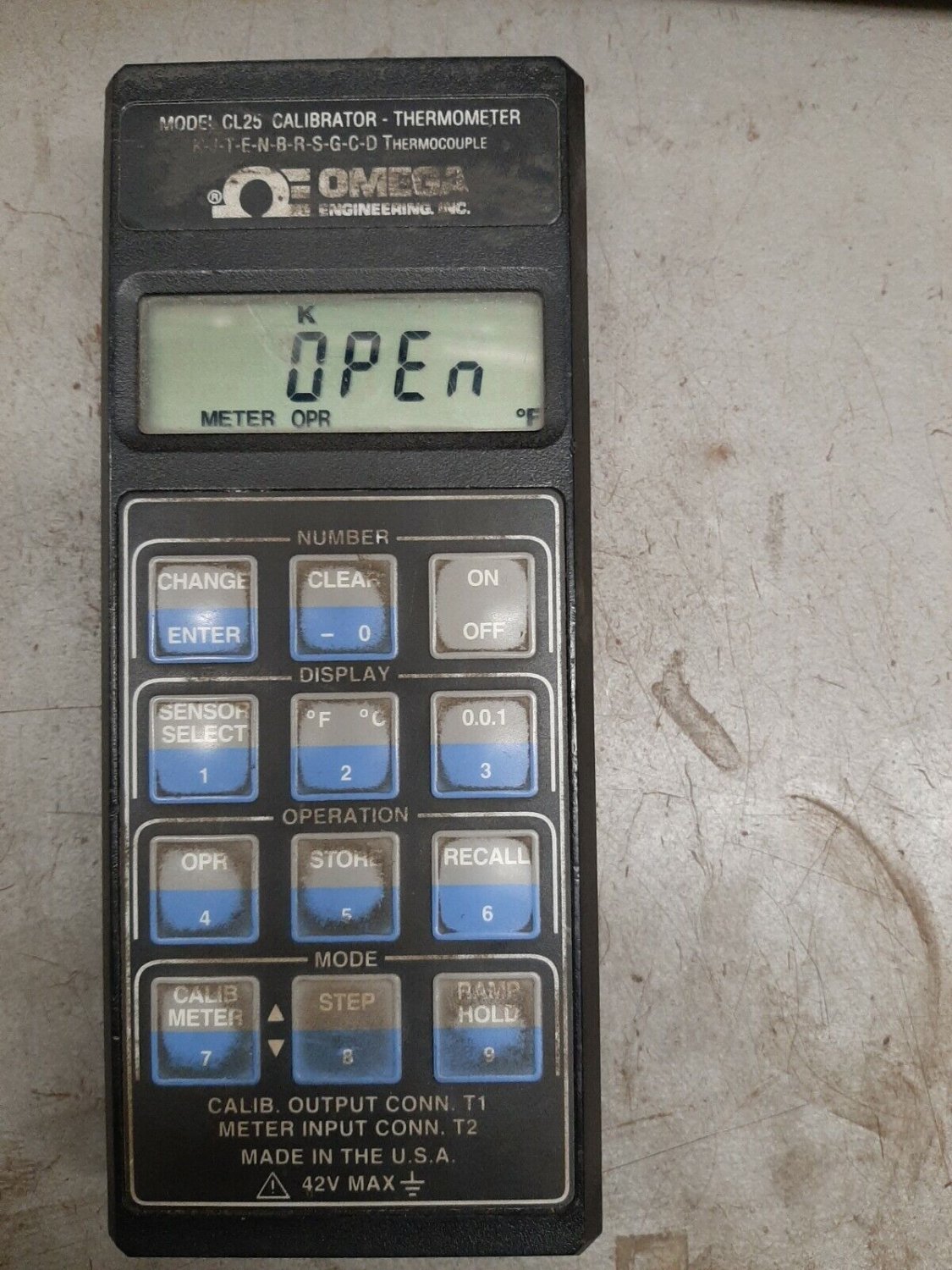Omega CL25 Precision Temperature Calibration Meter