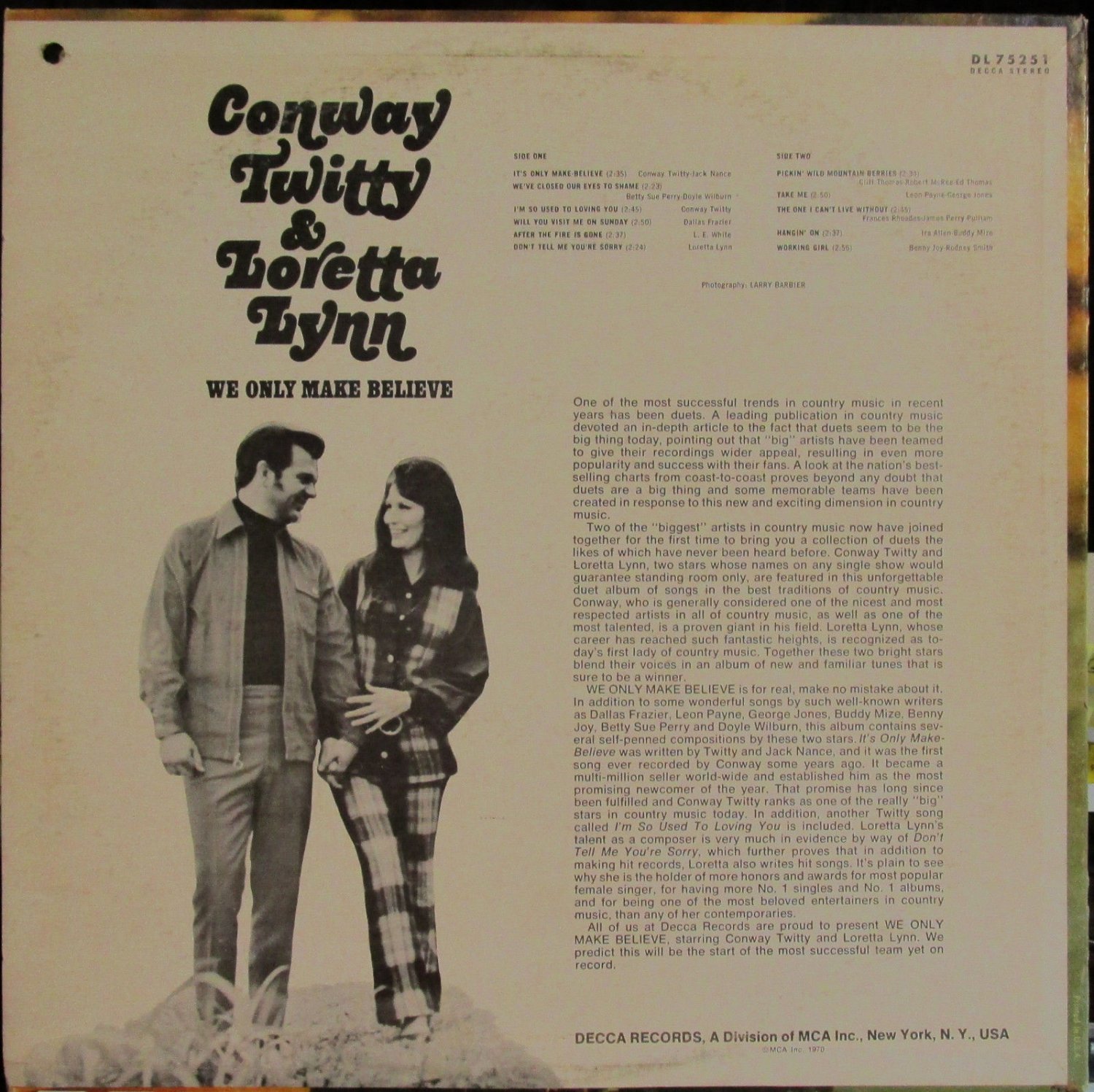 Conway Twitty & Loretta Lynn - We Only Make Believe (Decca 75251) ('70)