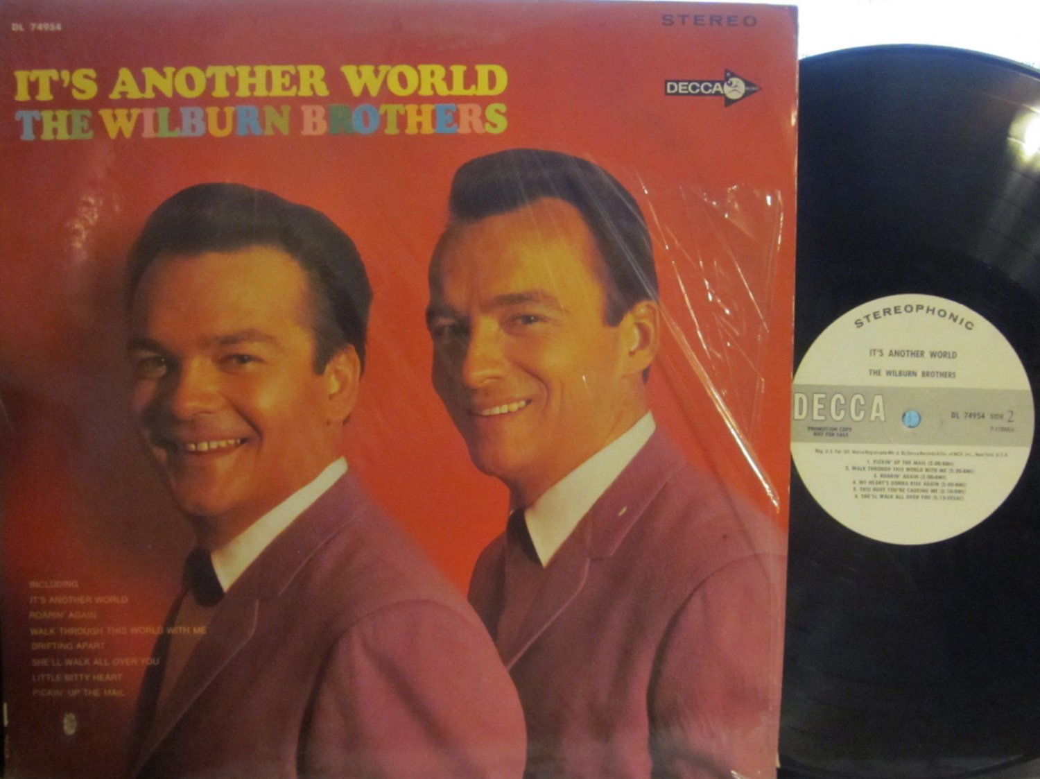 Wilburn Brothers - It's Another World (Decca 74954) (PL) (Teddy & Doyle)