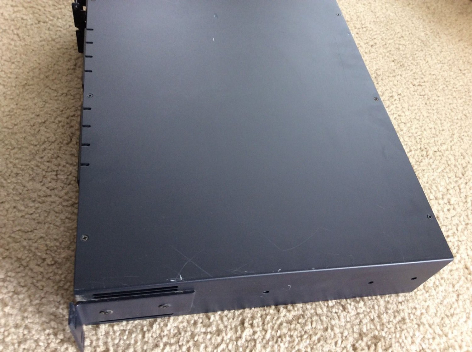 Server Technology Fail-Safe transfer switch, metered, Model C-16HF2-C20 ...