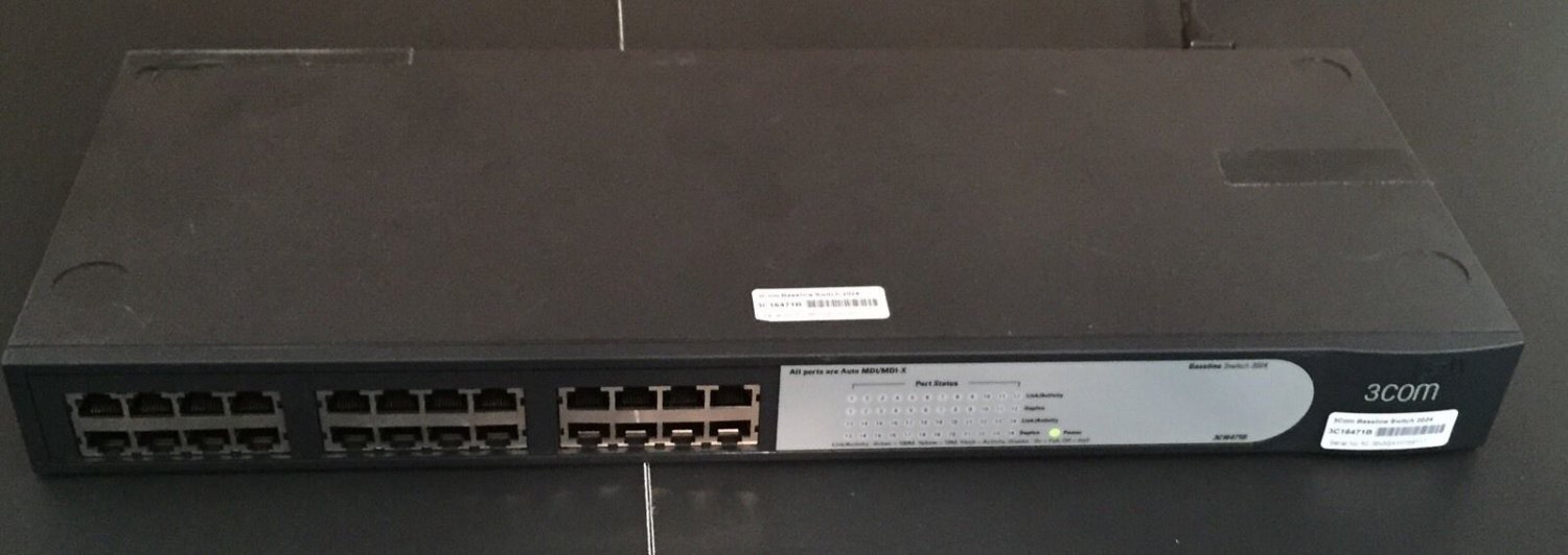 3com Baseline 2024 3C16471B 24-port fast Ethernet 10/100 switch
