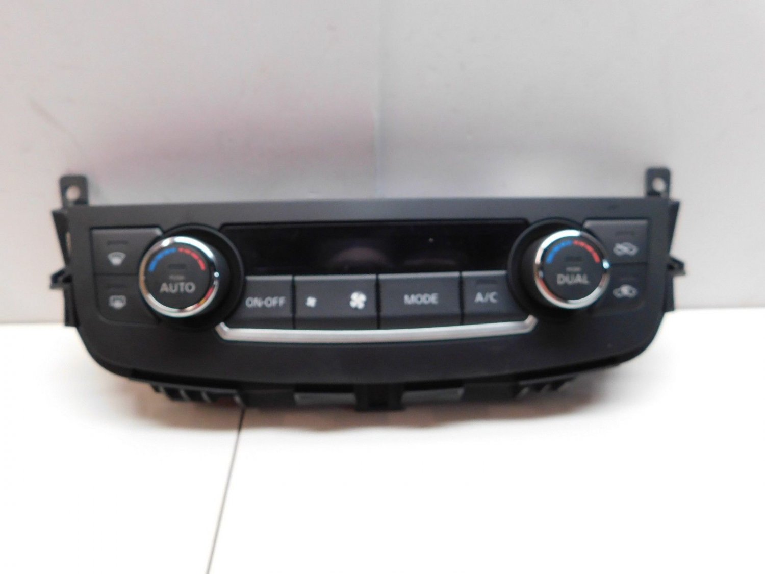 2013-2016 Nissan Altima AC Heater Climate Control Panel Temperature J421