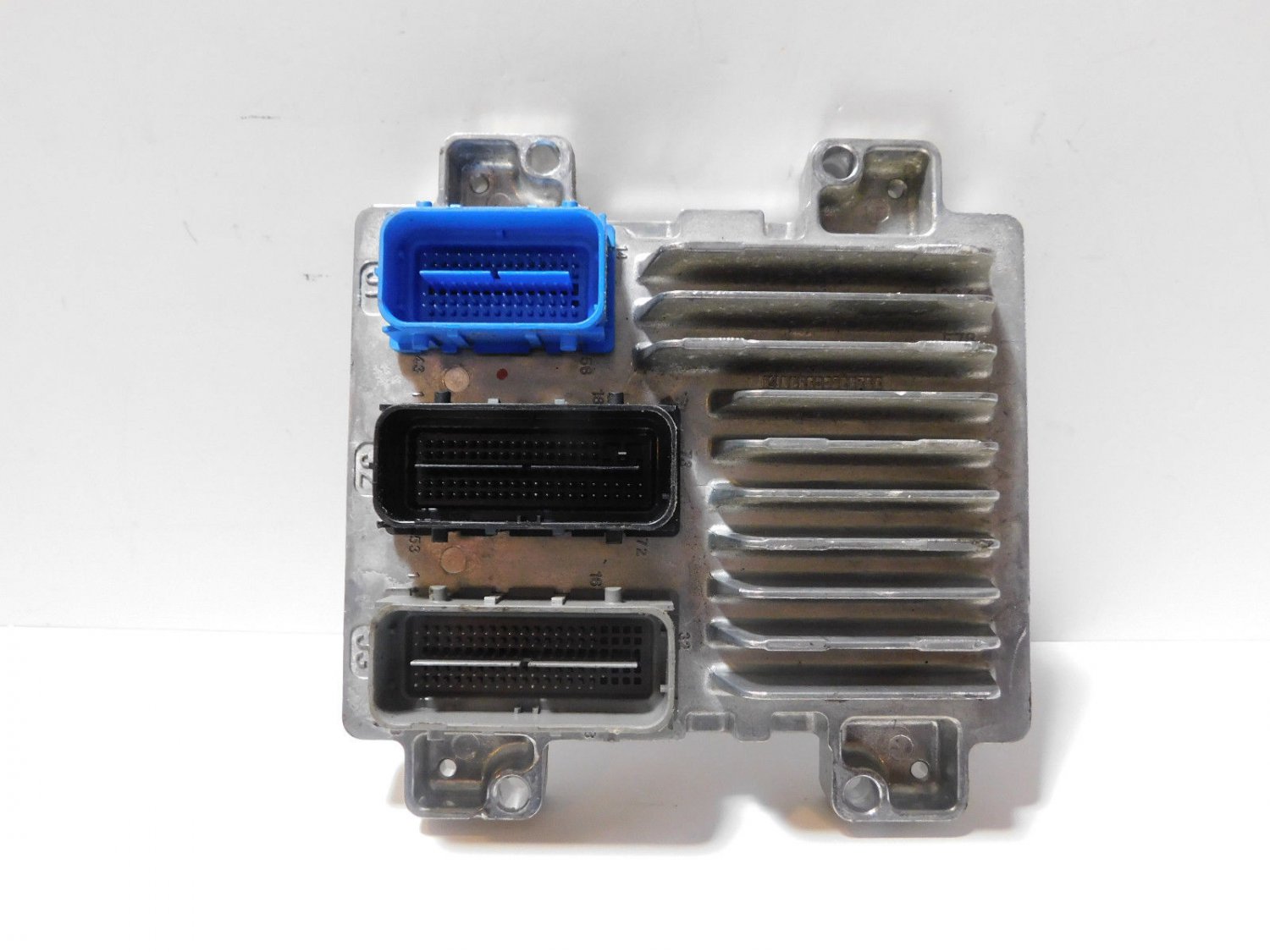 2012-2015 Chevy Cruze Engine Control Module Computer ECM ECU EBX ...