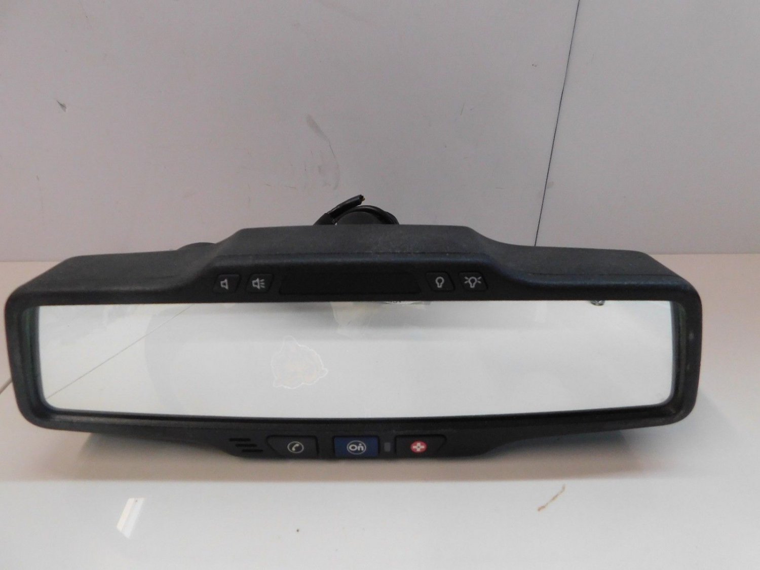 2010 Chevy Traverse Interior Rear View Mirror Auto Dimming Onstar