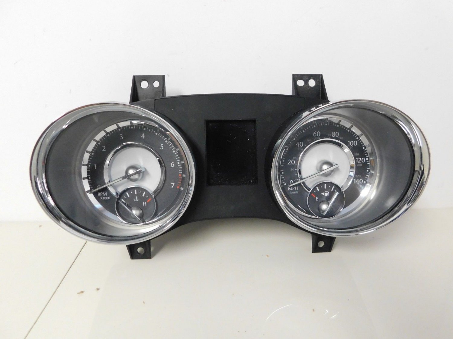 2011 Chrysler 300 Speedometer Instrument Cluster 70K MPH OEM