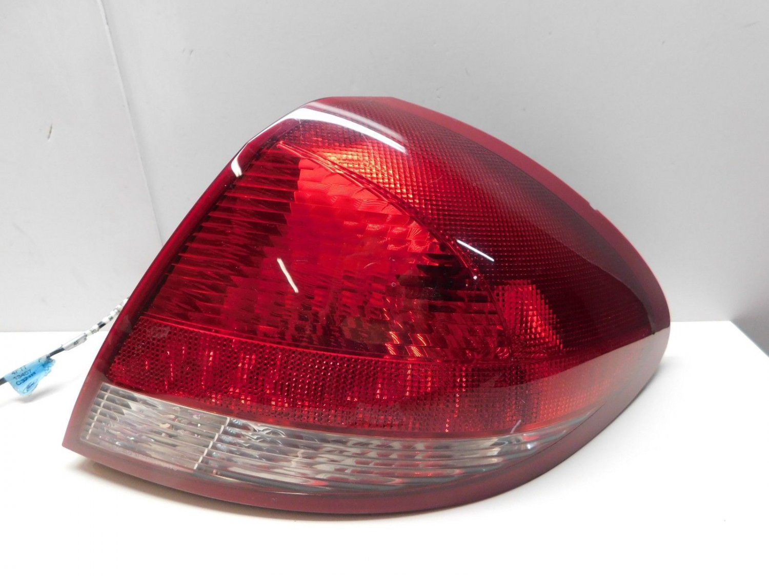 2004 2005 2006 2007 Ford Taurus Passenger Tail Light Taillight Lamp OEM