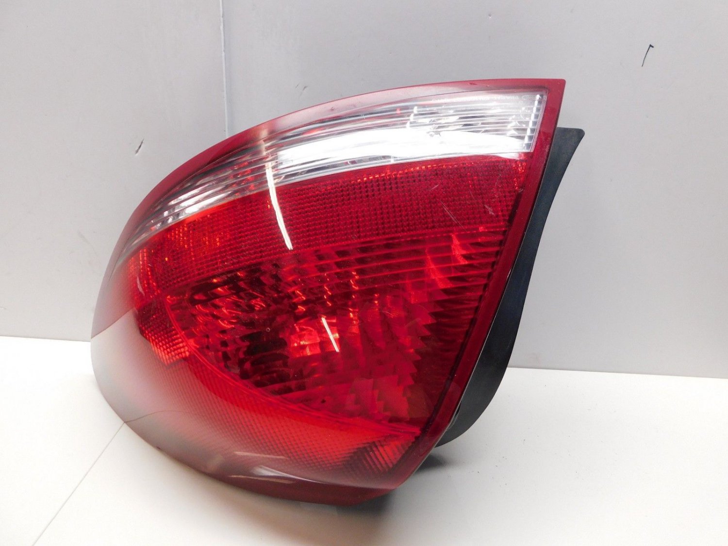 2004 2005 2006 2007 Ford Taurus Passenger Tail Light Taillight Lamp OEM