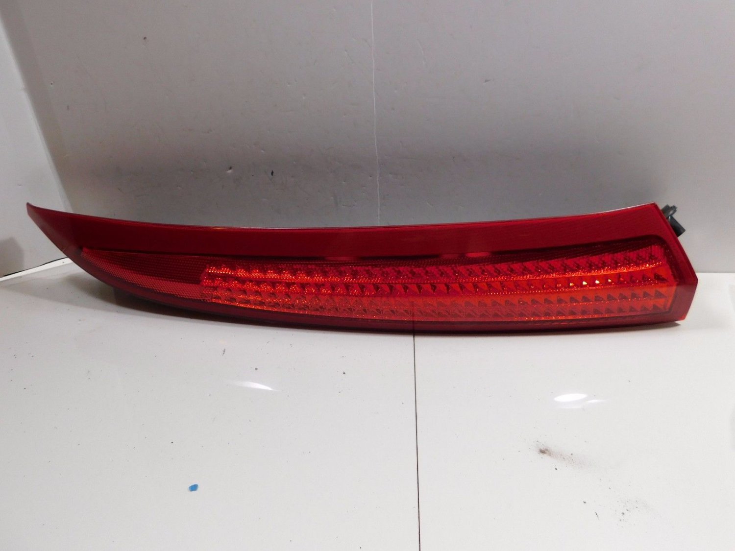 2007-2014 Volvo XC90 Passenger Right RH Upper Rear Tail Brake Light ...