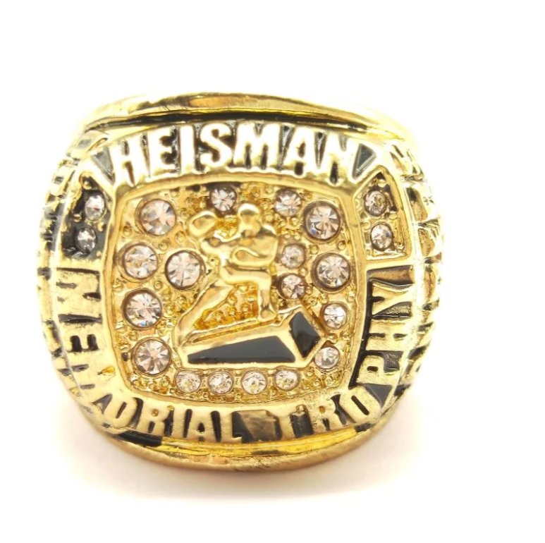 1988 Heisman Trophy winner ring for barry sanders-395