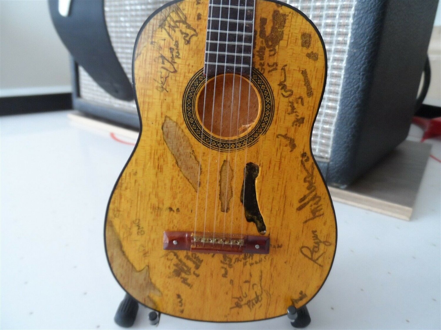 WILLIE NELSON- Trigger Acoustic 1:4 Scale Replica Guitar ~Axe Heaven~