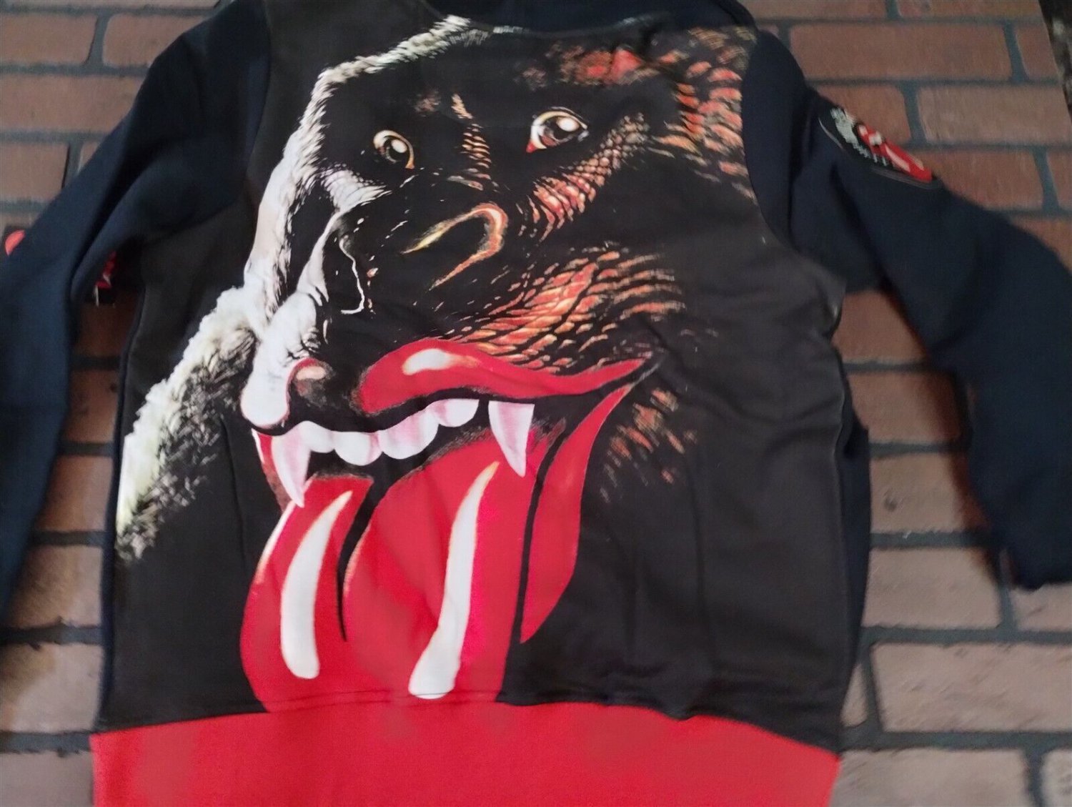 ROLLING STONES Gorilla Tongue Button Up Jacket~Never Worn~M L XL 2XL ROLLING STONES Gorilla Tongue Button Up Jacket~Never Worn~M L XL 2XL