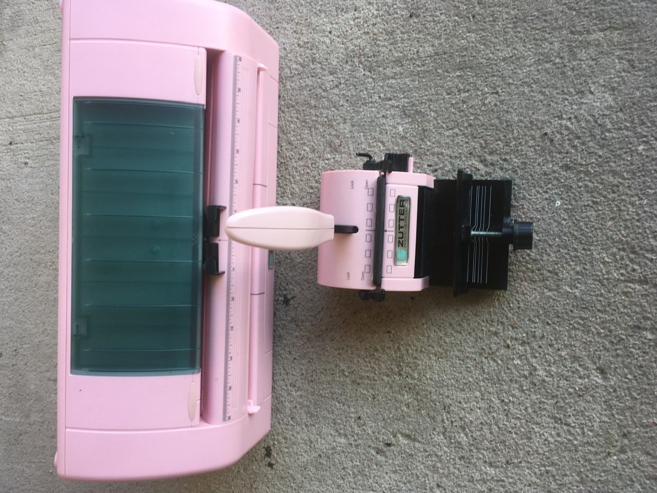 Zutter Innovative Products: Bind-it-All V2.0 Punch and Pink DreamKuts