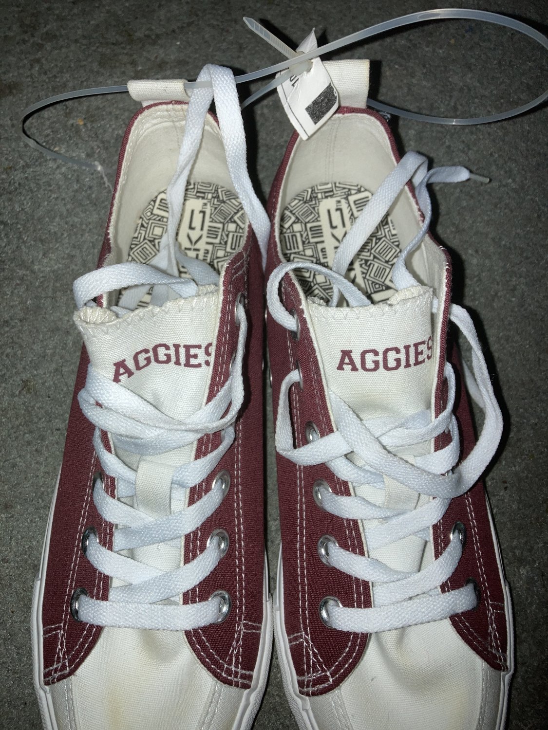 Unisex Aggies ATM Sneaker Shoes Size:7 Men; Women Size 9. Brand New.