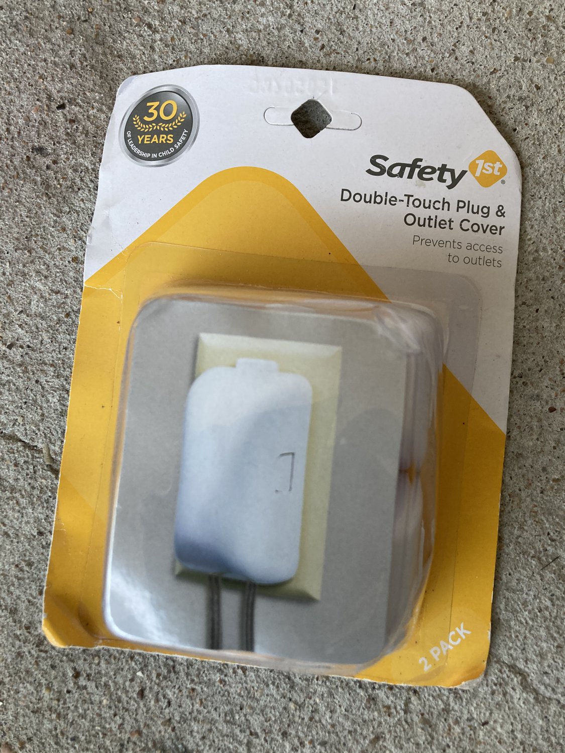 Safety 1St 10404 Double-Touch Plug and Outlet Cover, White 2-Pack Brand ...