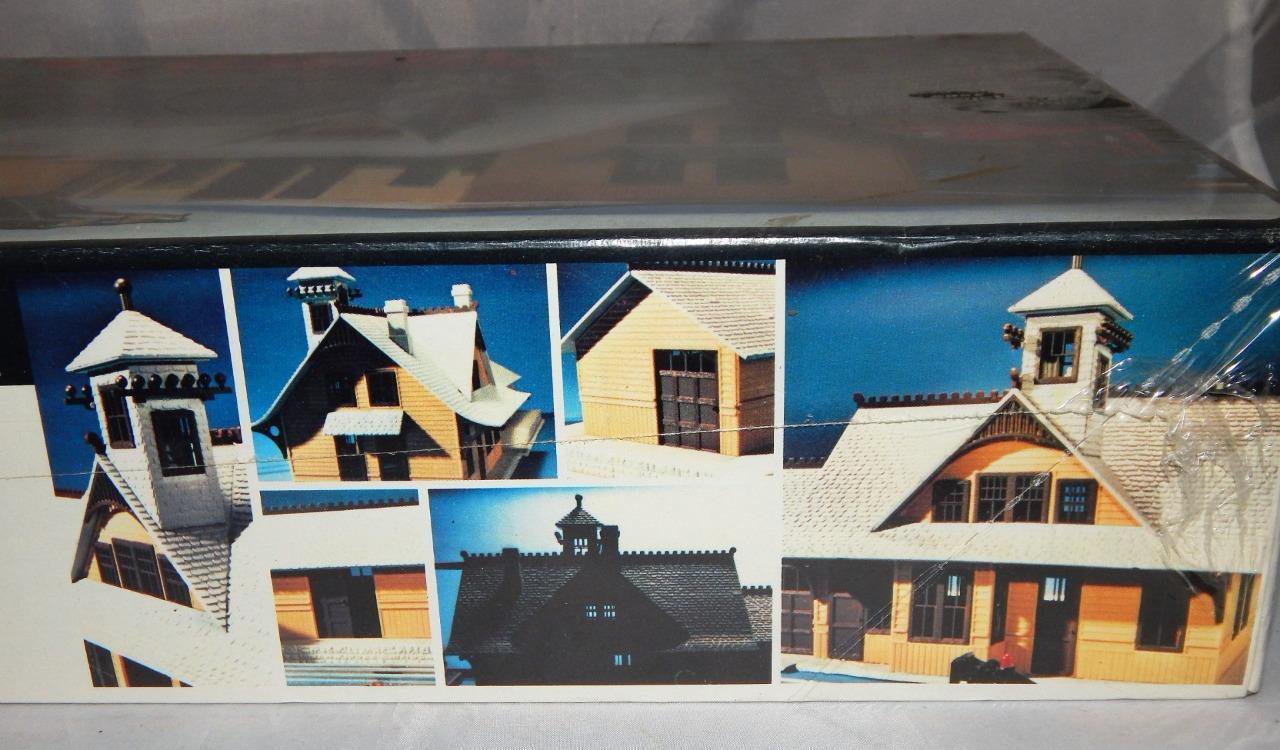 Lionel 6-2709 Rico Passenger Station kit O gauge Sealed Colorado train ...