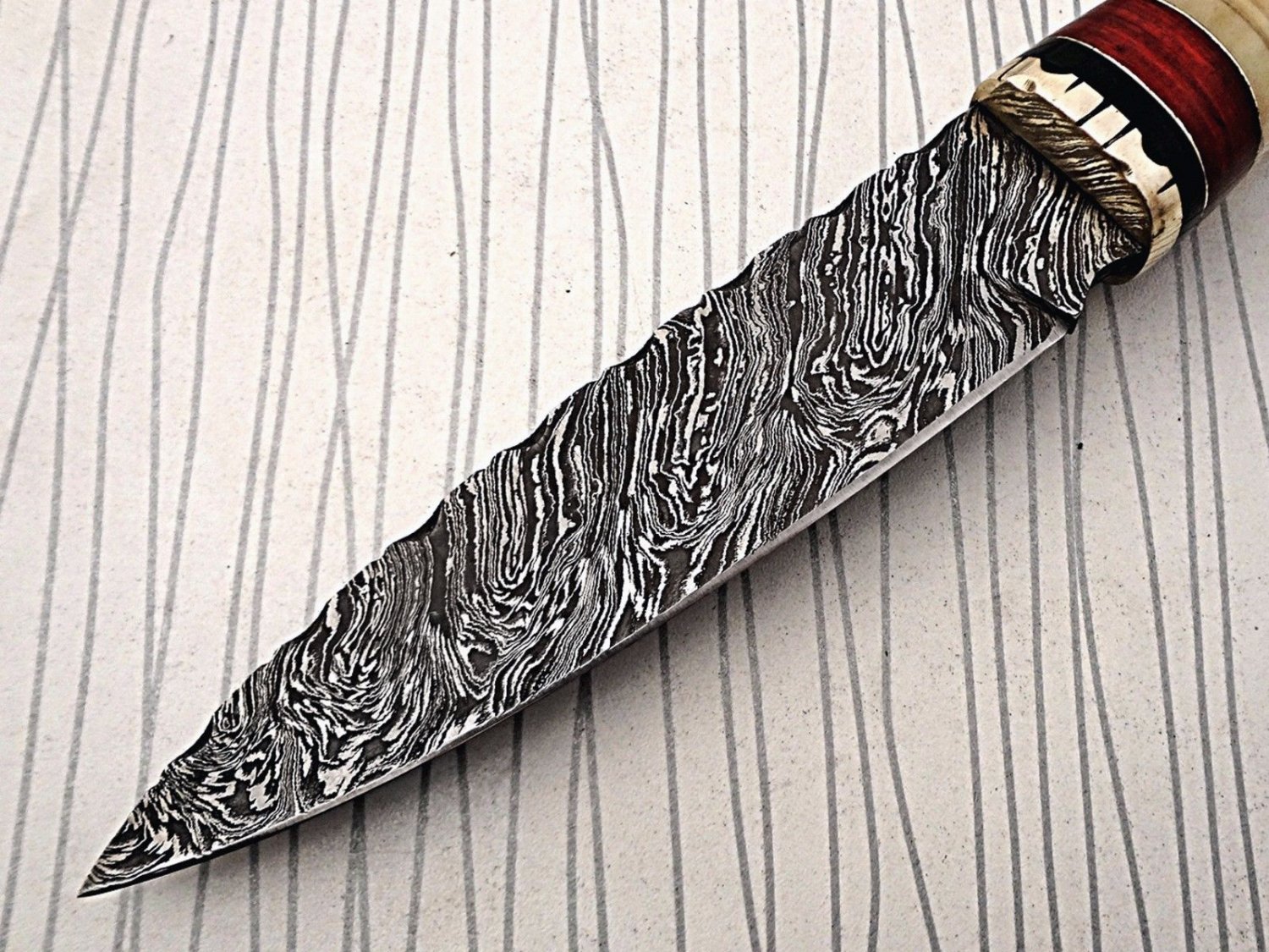 11" Long Damascus steel skinning Knife hand forged fire pattern ...