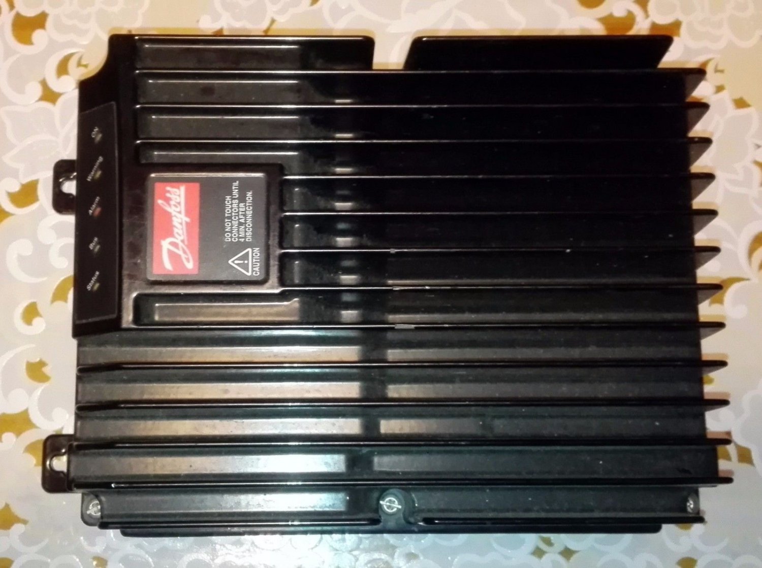 Danfoss FCD 315 FCD315PT4P66EXR1D0F12T51C0 2.6kVA 178B2378