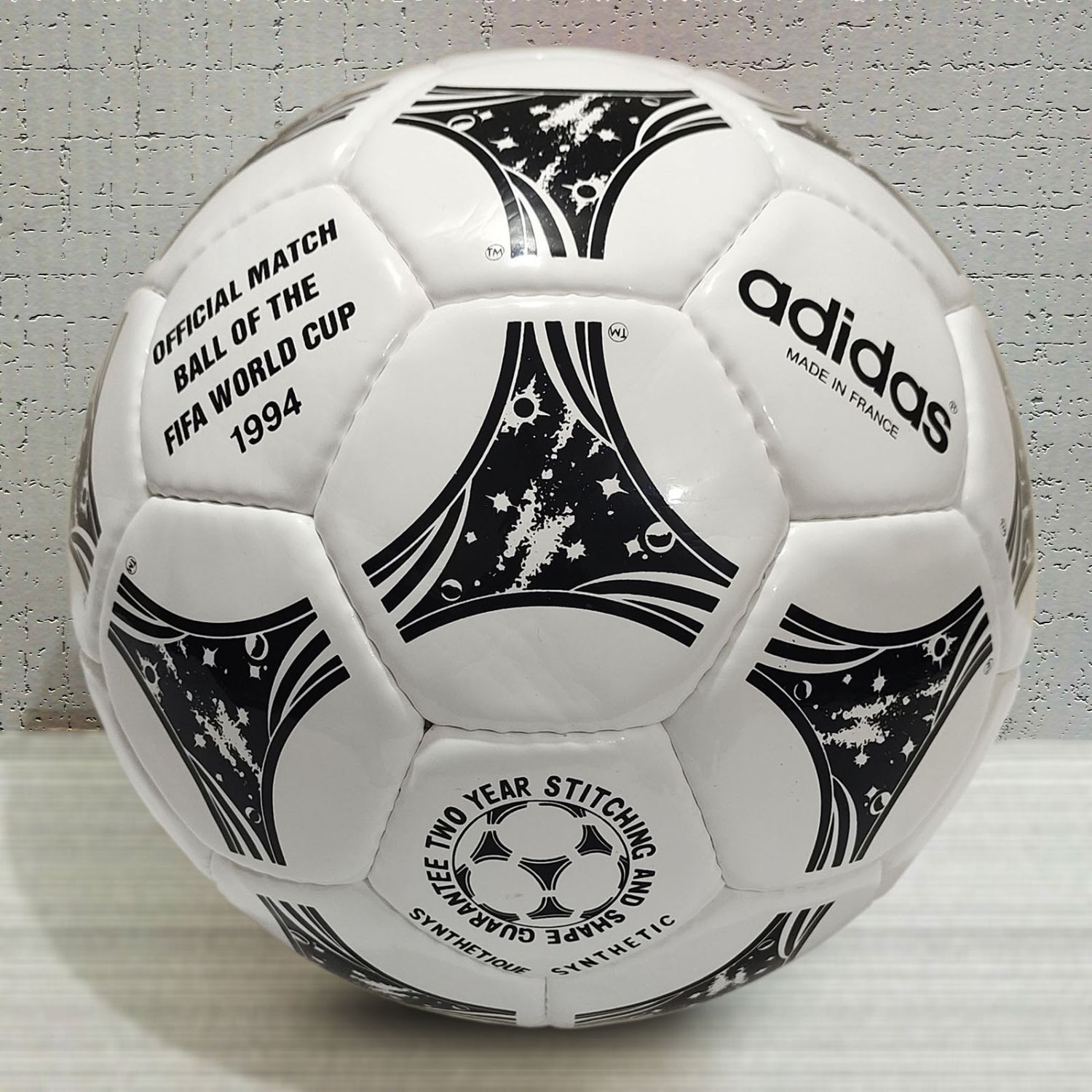 Adidas Questra Balloon | FIFA Approved Football | World Cup Match Ball ...