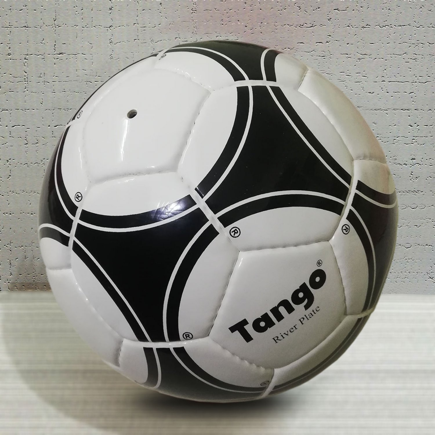 ADIDAS DURLAST ® 1978 | TANGO RIVER PLATE BALL | OFFICIAL WORLD CUP SOCCER