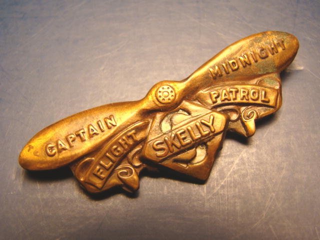 Captain Midnight Flight Patrol Skelly Oil pin airplane propeller ...