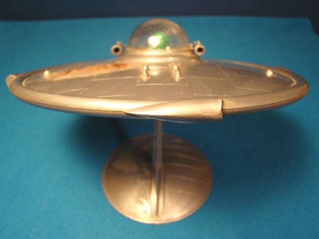 Lindberg Products Flying Saucer toy model kit alien outer space ship ...