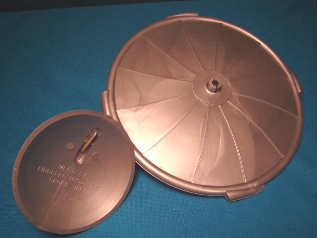 Lindberg Products Flying Saucer toy model kit alien outer space ship ...