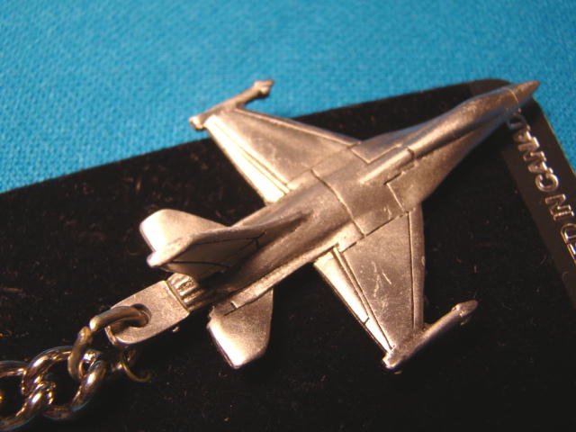 Pewter F-16 Fighting Falcon jet fighter airplane keychain military ...