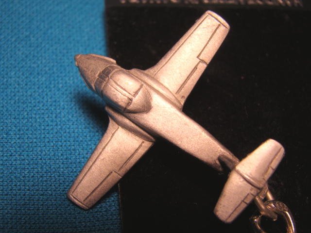 Pewter maybe Beechcraft Airplane keychain t-tail aircraft aviation ...