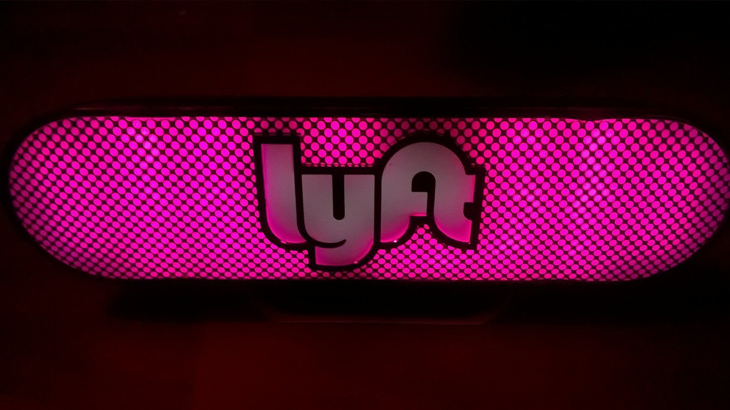 Lift Amp Dashboard LED Light Sign lamp ride sharing service used as ...