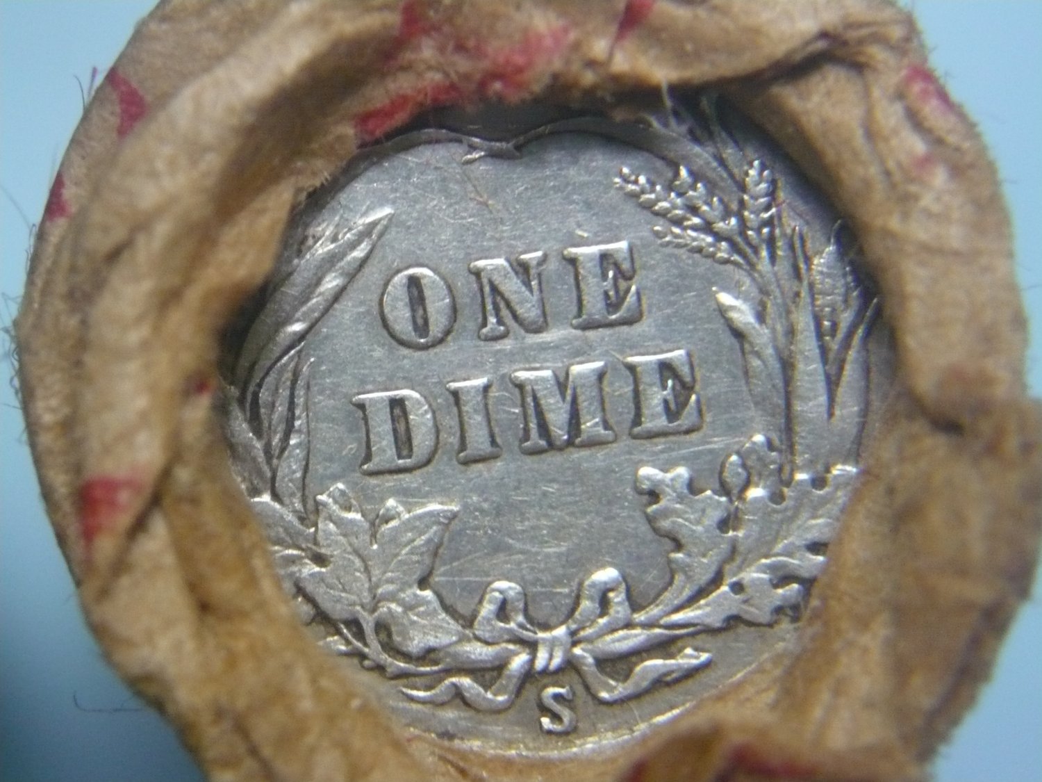 WHEAT PENNY ROLL, 1863 CIVIL WAR TOKEN & "S" BARBER DIME ON ENDS T-9