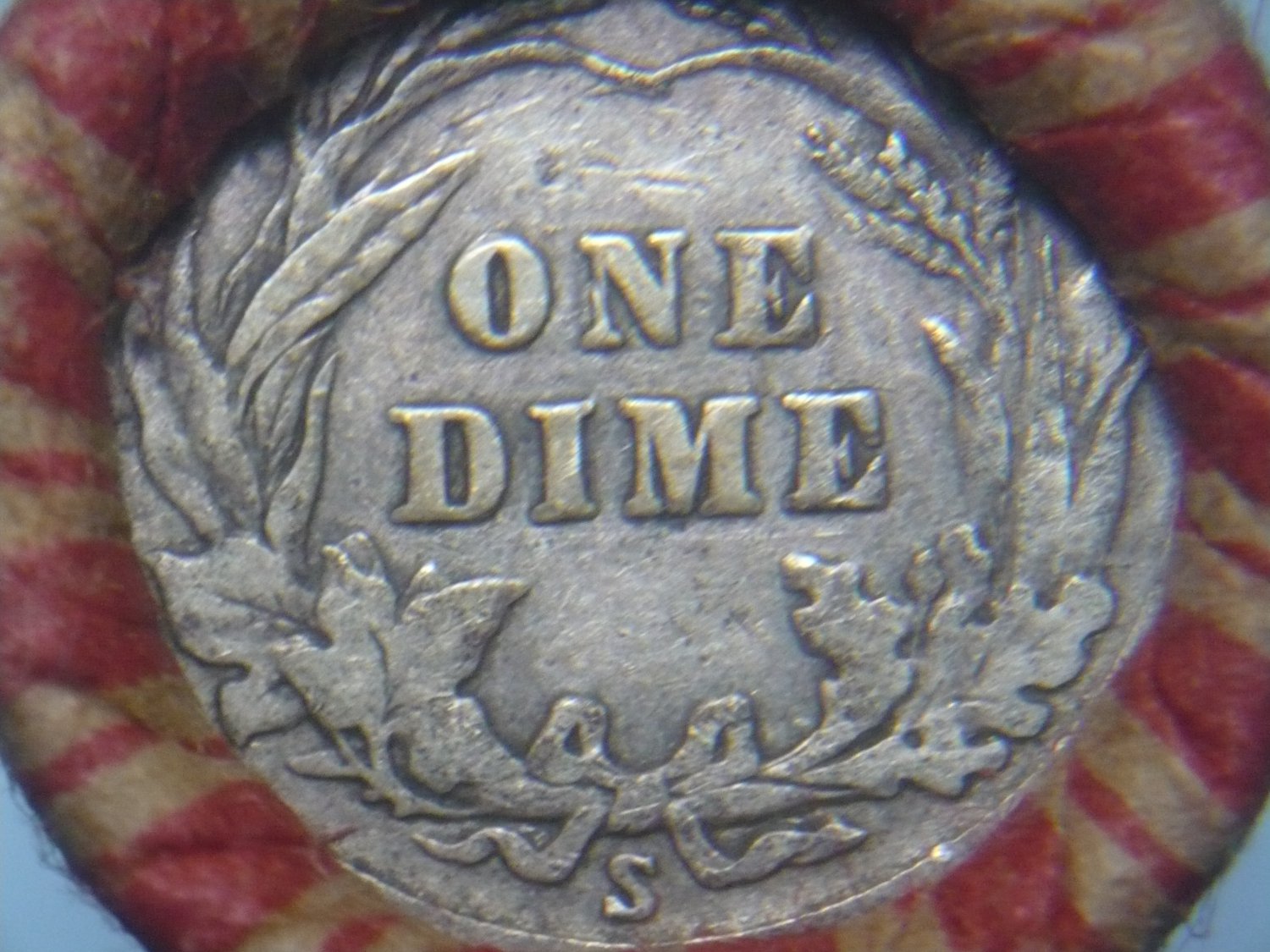 WHEAT PENNY ROLL, "S" BARBER DIME & AN 1883 IHP ON ENDS T-26