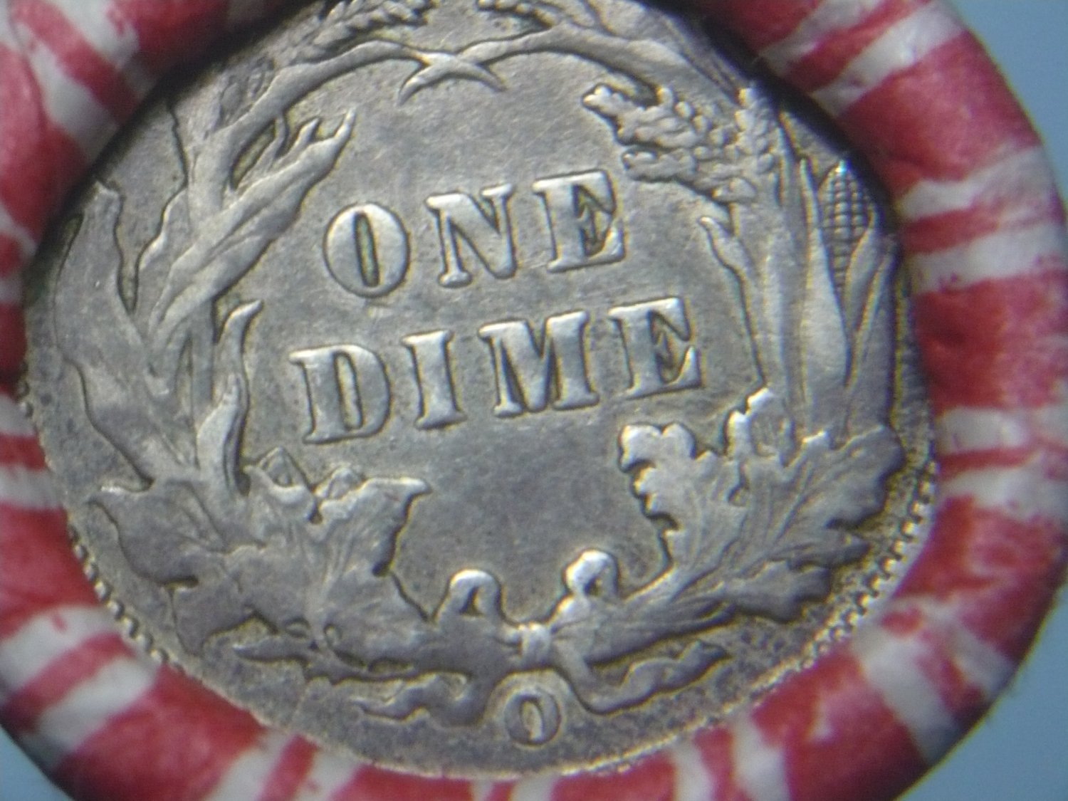 WHEAT PENNY ROLL,"0" SEATED DIME & "S" MERCURY DIME ON THE ENDS T-28