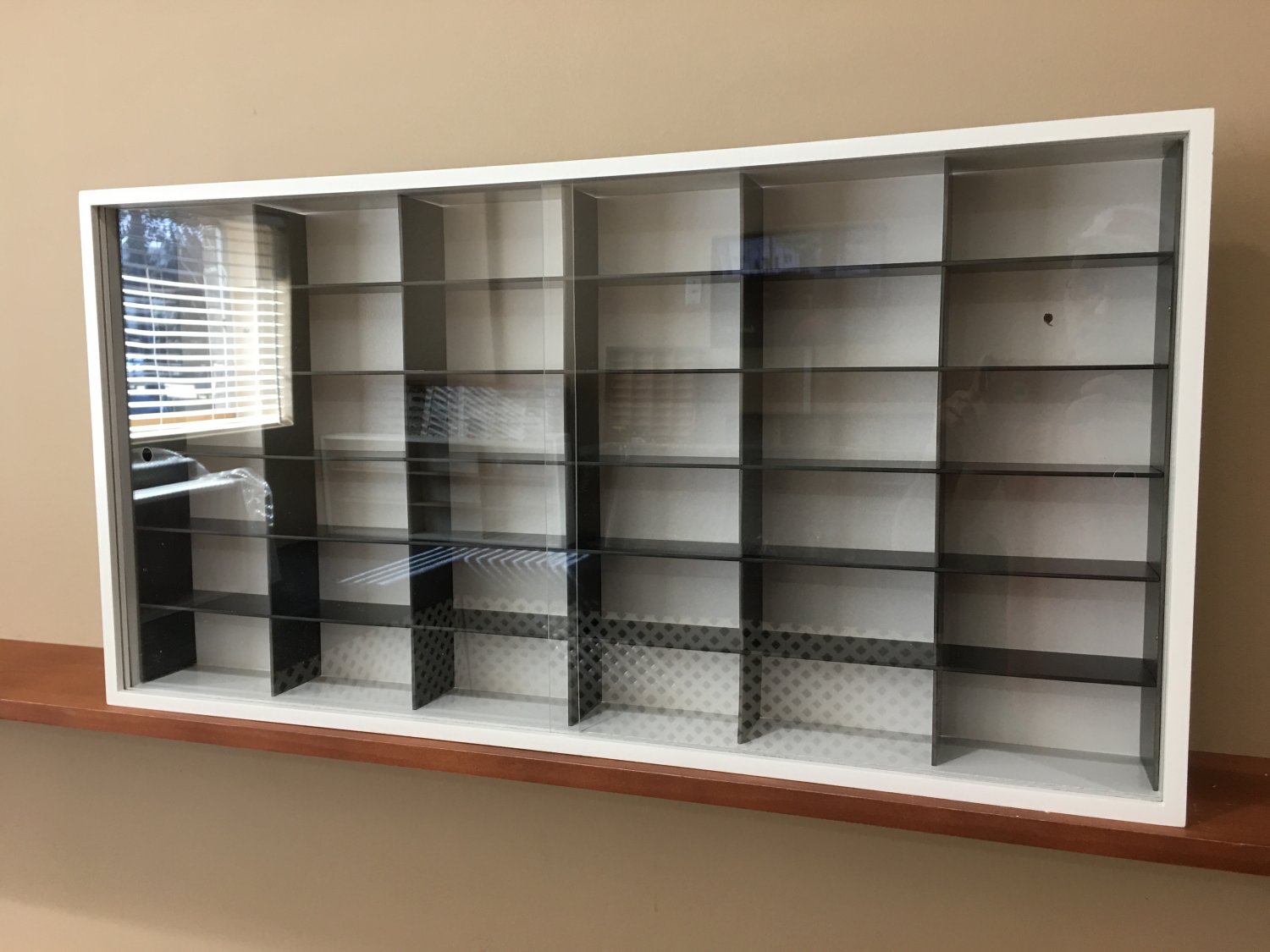 Display case cabinet for diecast 1/43 car scale - 36NWB-1