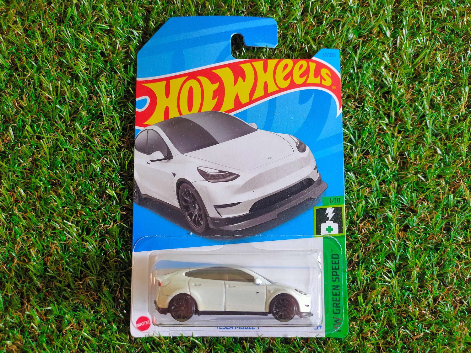 Hot Wheels Tesla Model Y