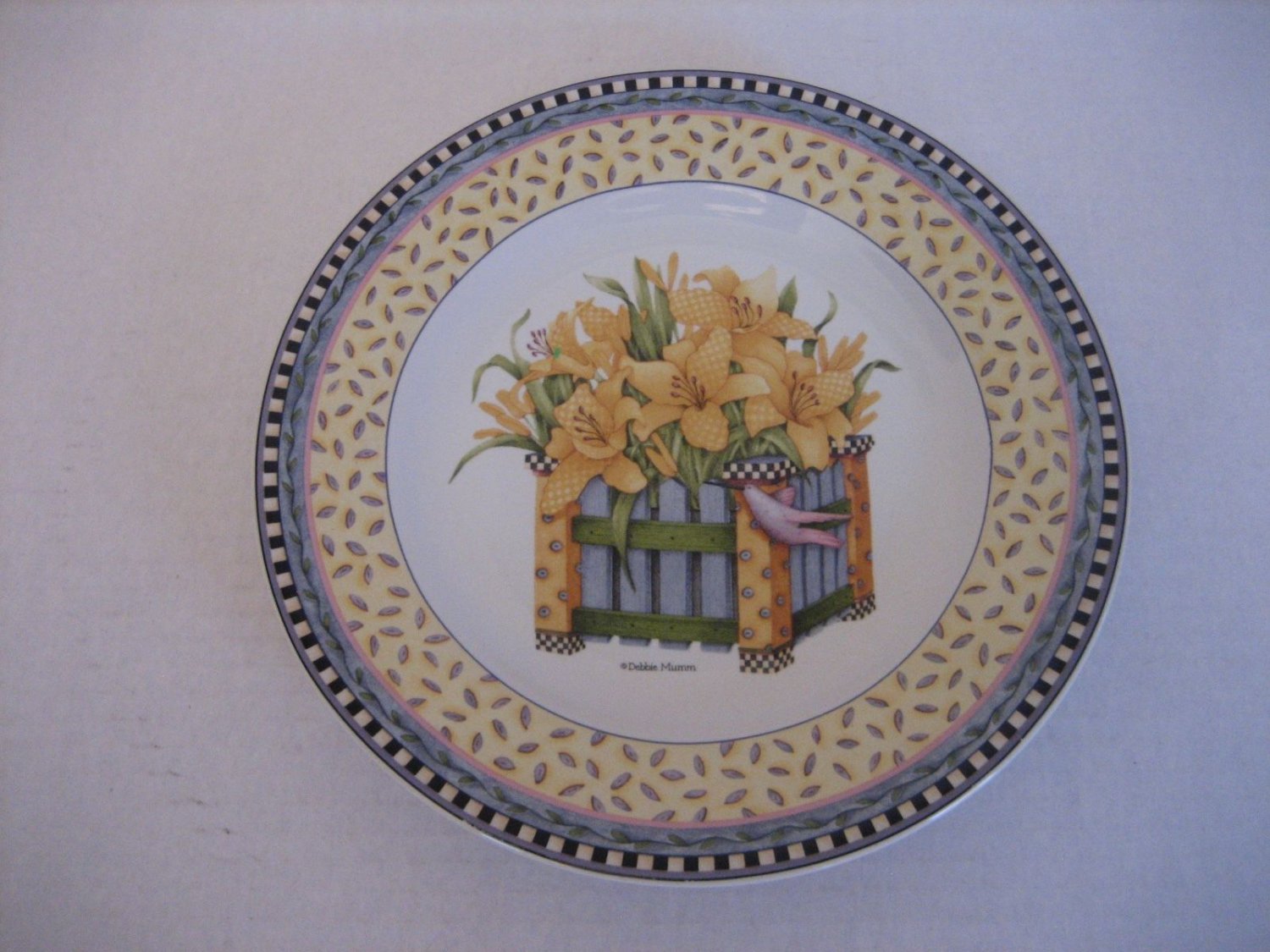 Debbie Mumm Sakura Spring Bouquet Lilies Stoneware Plate 8 1/3in.R Pre ...