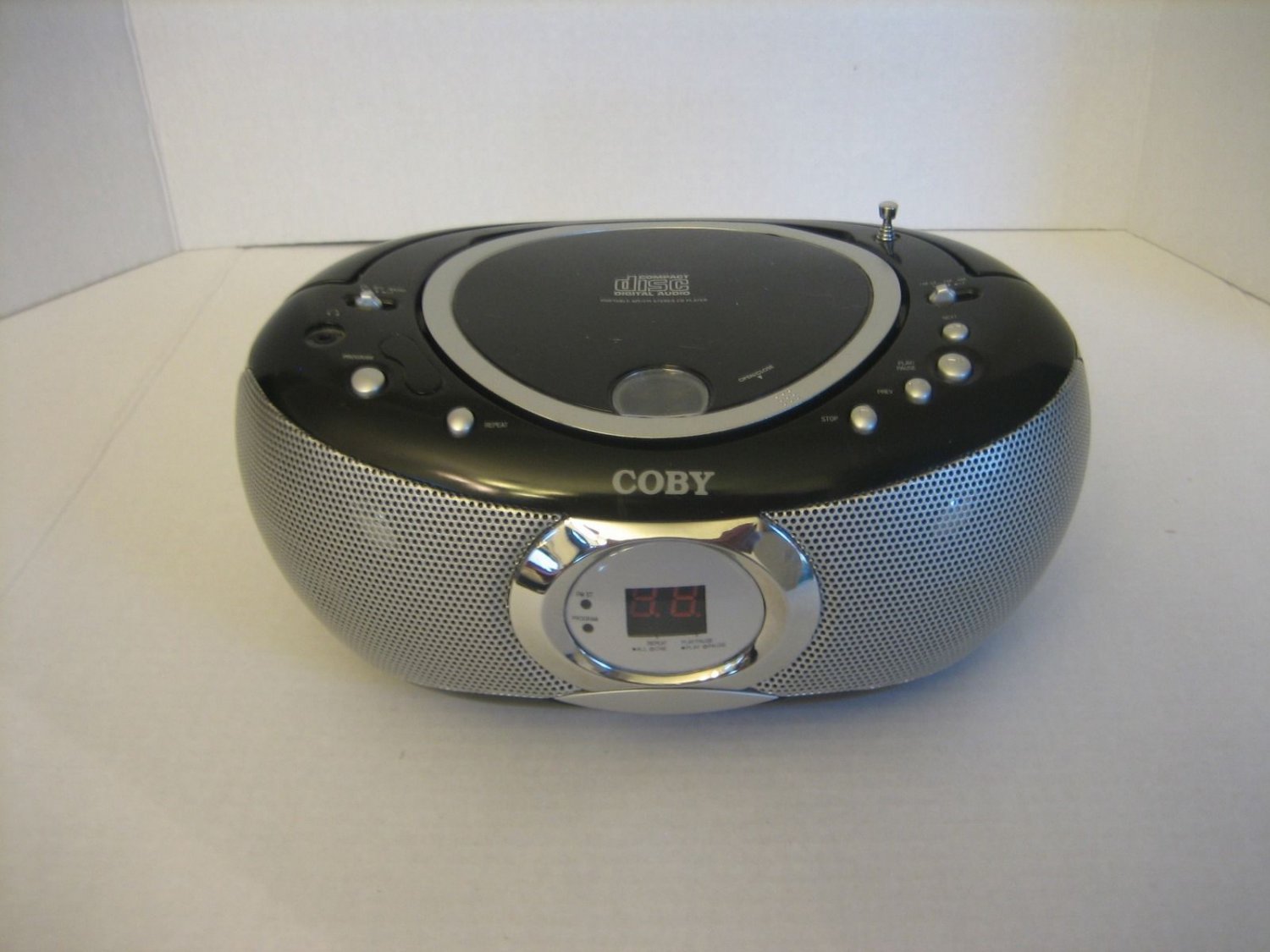 Coby Portable Compact Disc Digital Audio Am/Fm Stereo CD Player Boombox ...