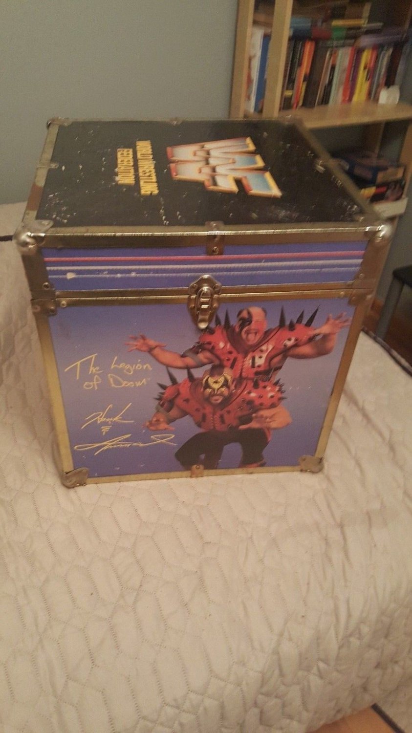 WWF toy chest ULTIMATE WARRIOR HULK HOGAN THE ROCKERS lod WOODEN CHES