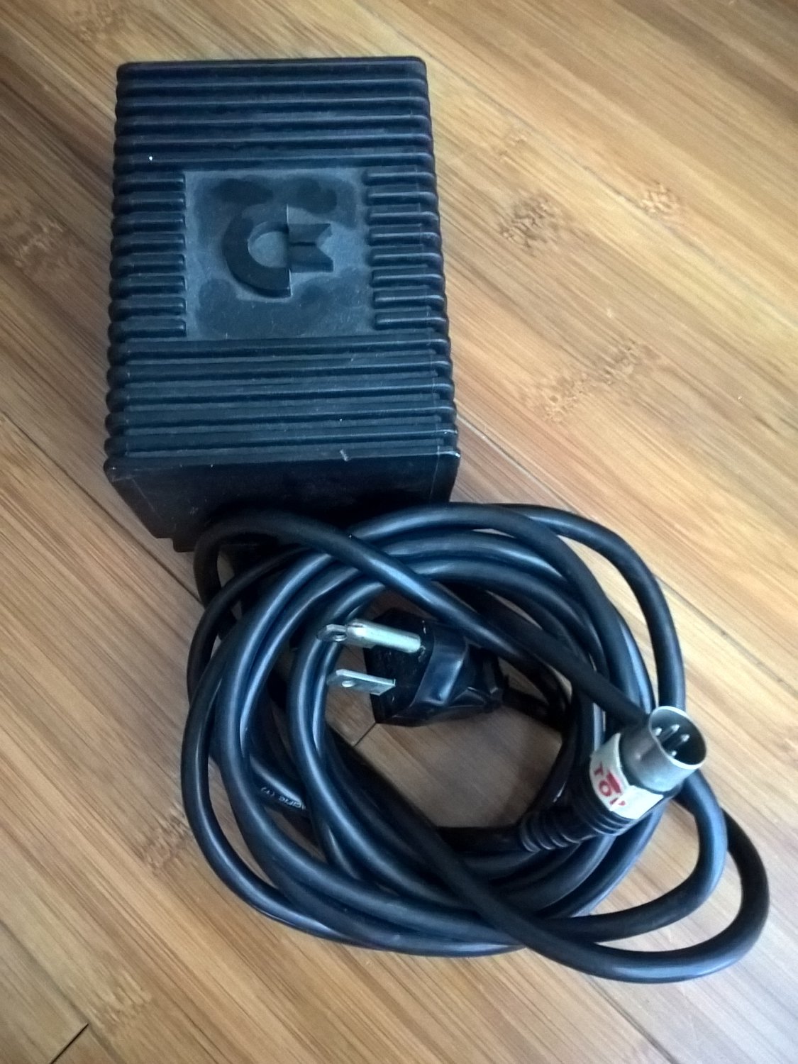 Commodore 64 Power Supply, TESTED GOOD, 251058-02 C64 CBM